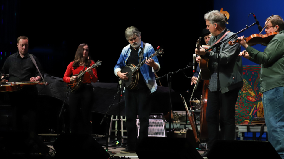 LISTEN: Bela Fleck My Bluegrass Heart Has The Mountain Stage Song Of ...